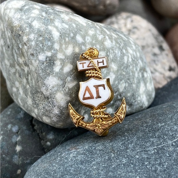 Accessories | Delta Gamma Sorority Pin | Poshmark
